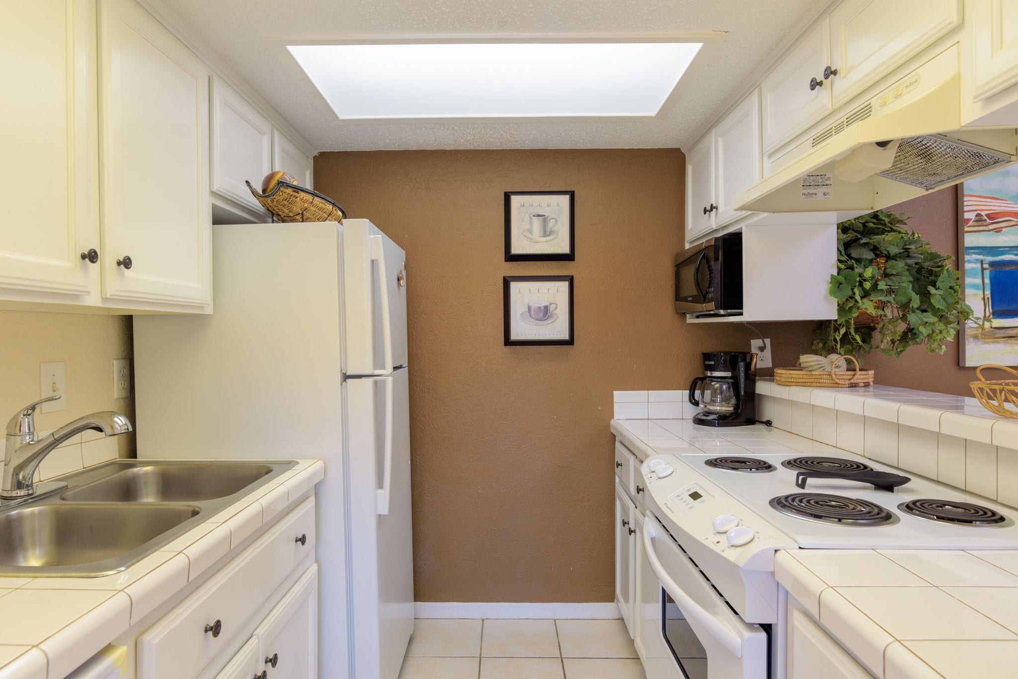 Tiki Condominiums 325 - The Tiki Vacation Condominiums